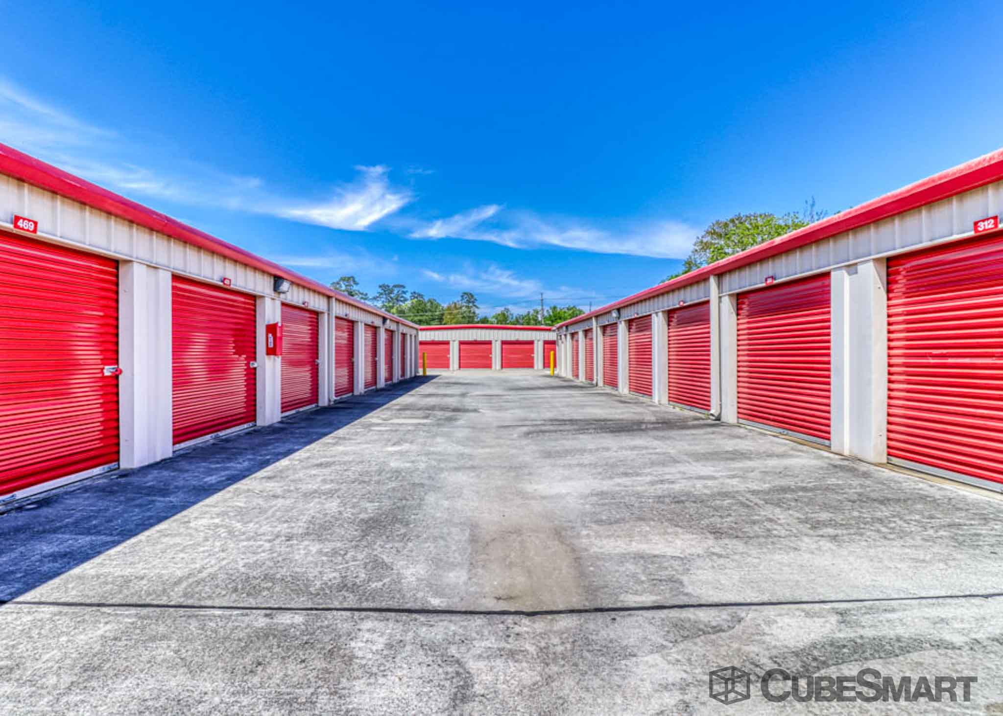 Self-Storage Units at 1310 Rayford Rd in Spring, TX @CubeSmart