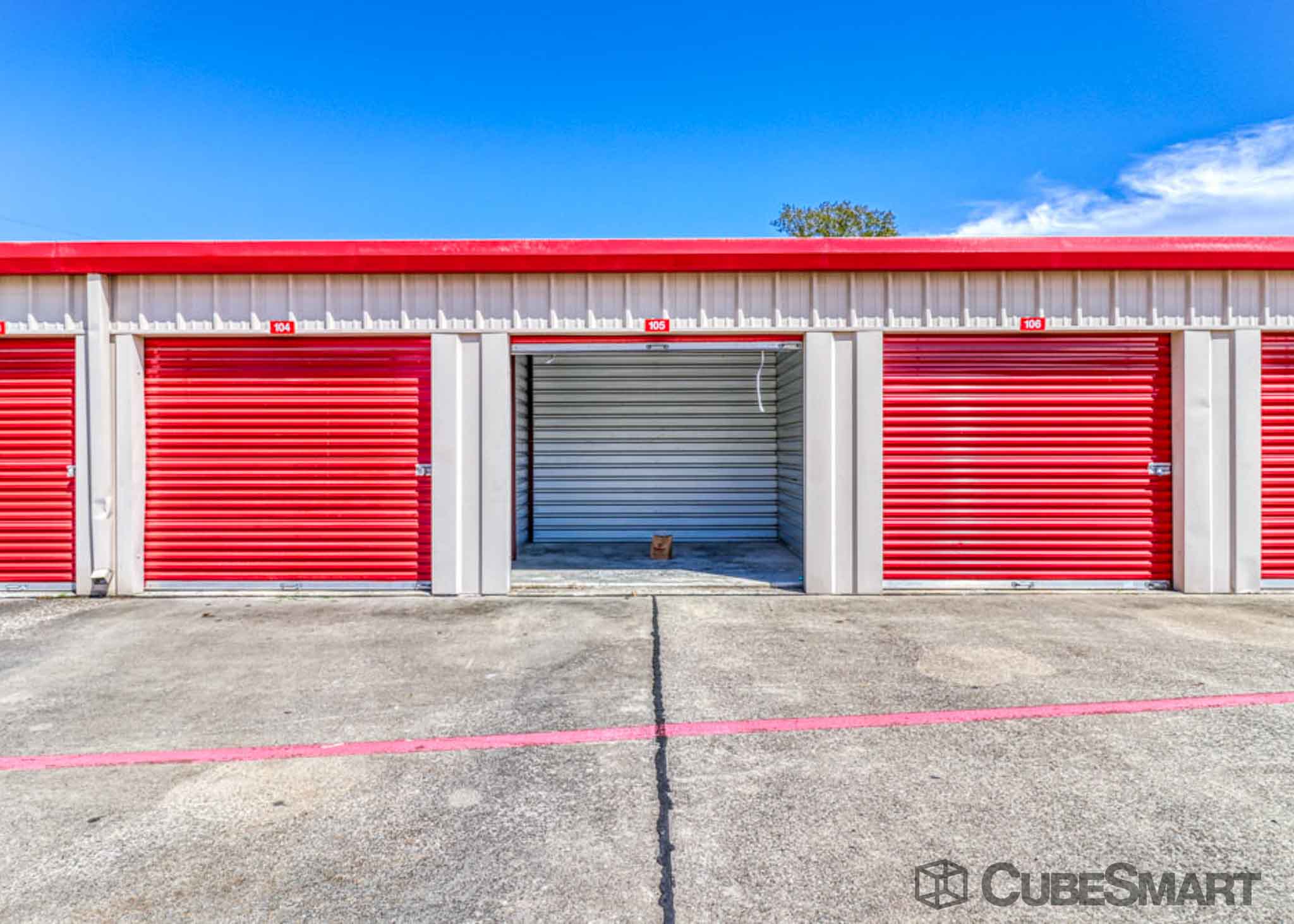 Self-Storage Units at 1310 Rayford Rd in Spring, TX @CubeSmart